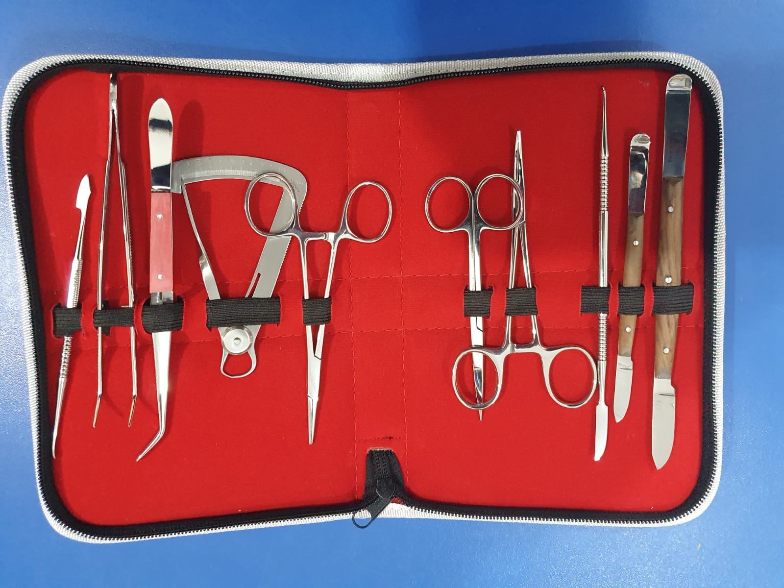 Instrumentar pentru laborator - Produse pentru prelucrat compozit ...